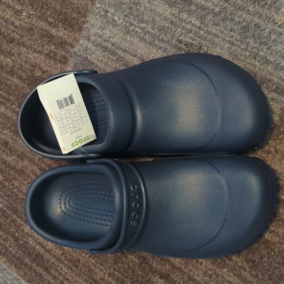 CROCS | Shoes | Crocs At Work Unisex Bistro Slip Resistant Clog ...